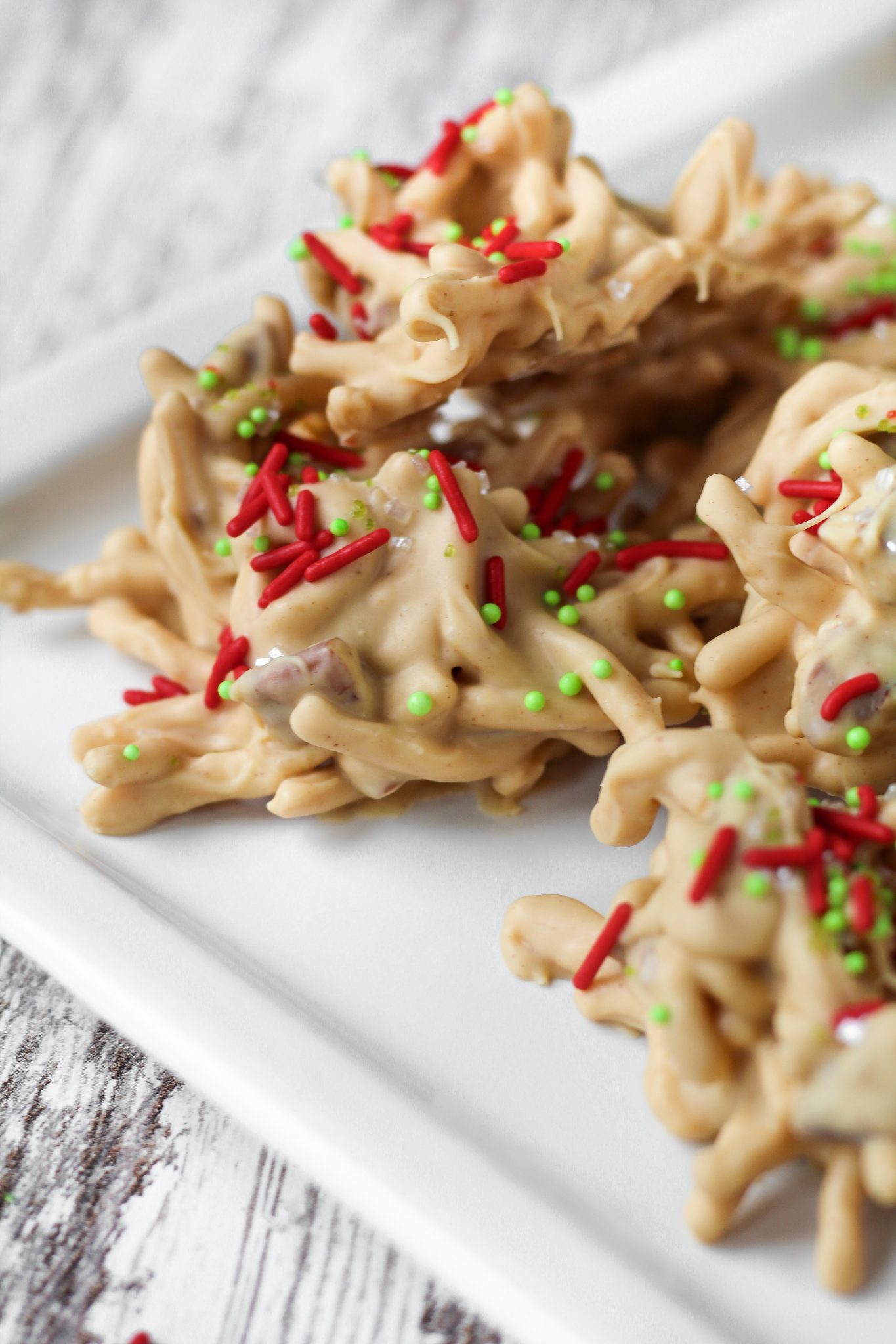 Christmas Haystack Cookies - Easy Holiday Cookie