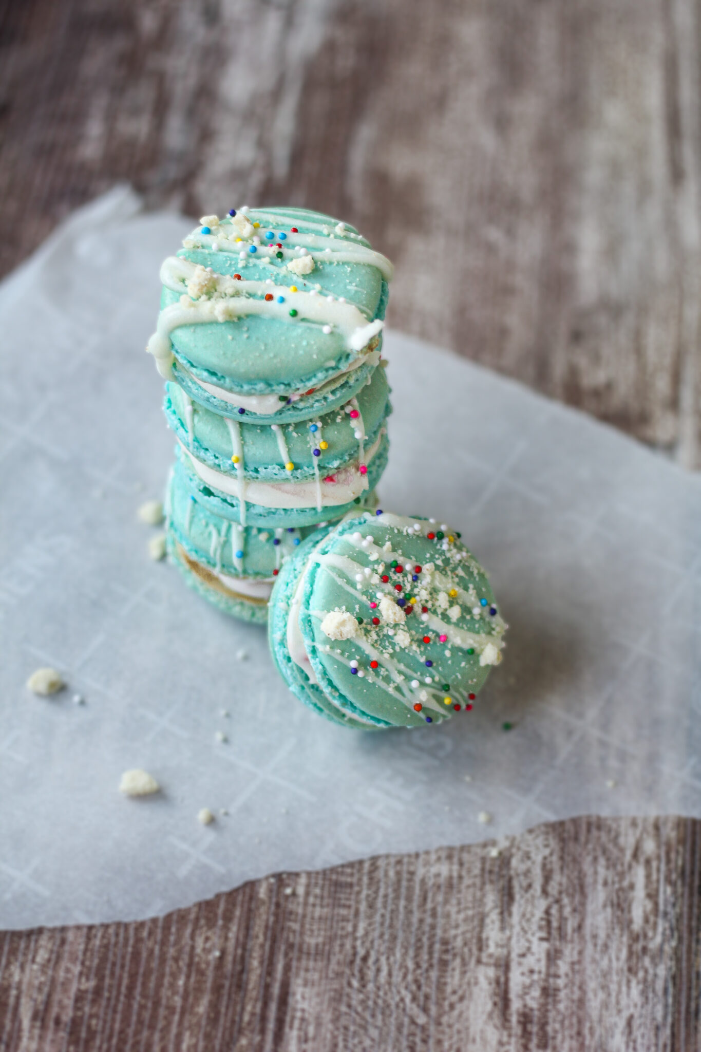 Dunkaroo Macarons - Jen Around the World