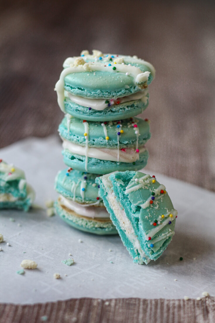 Dunkaroo Macarons - Jen Around the World