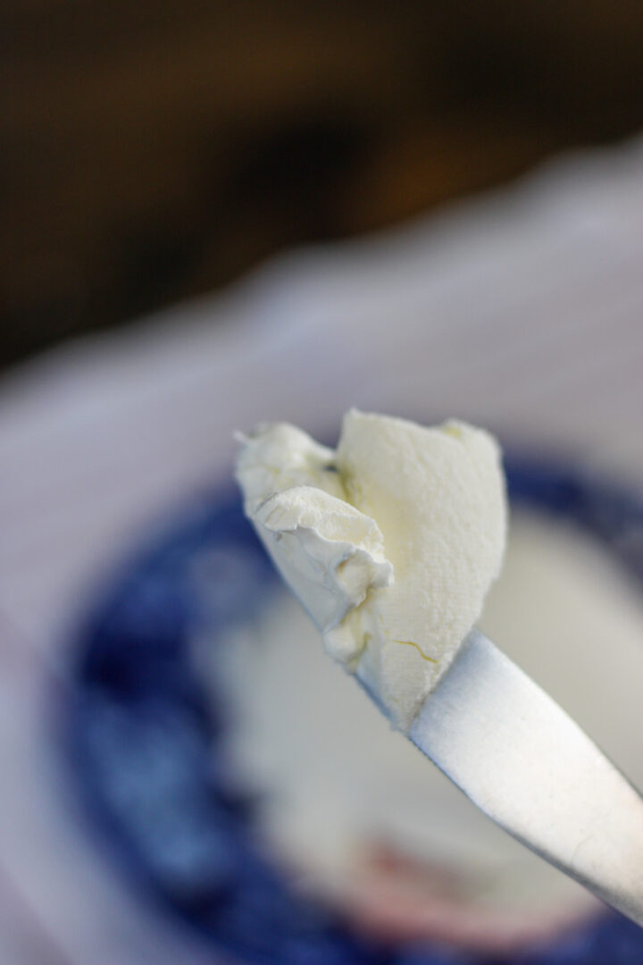 2-Ingredient Homemade Mascarpone Cheese (an Easy Recipe)