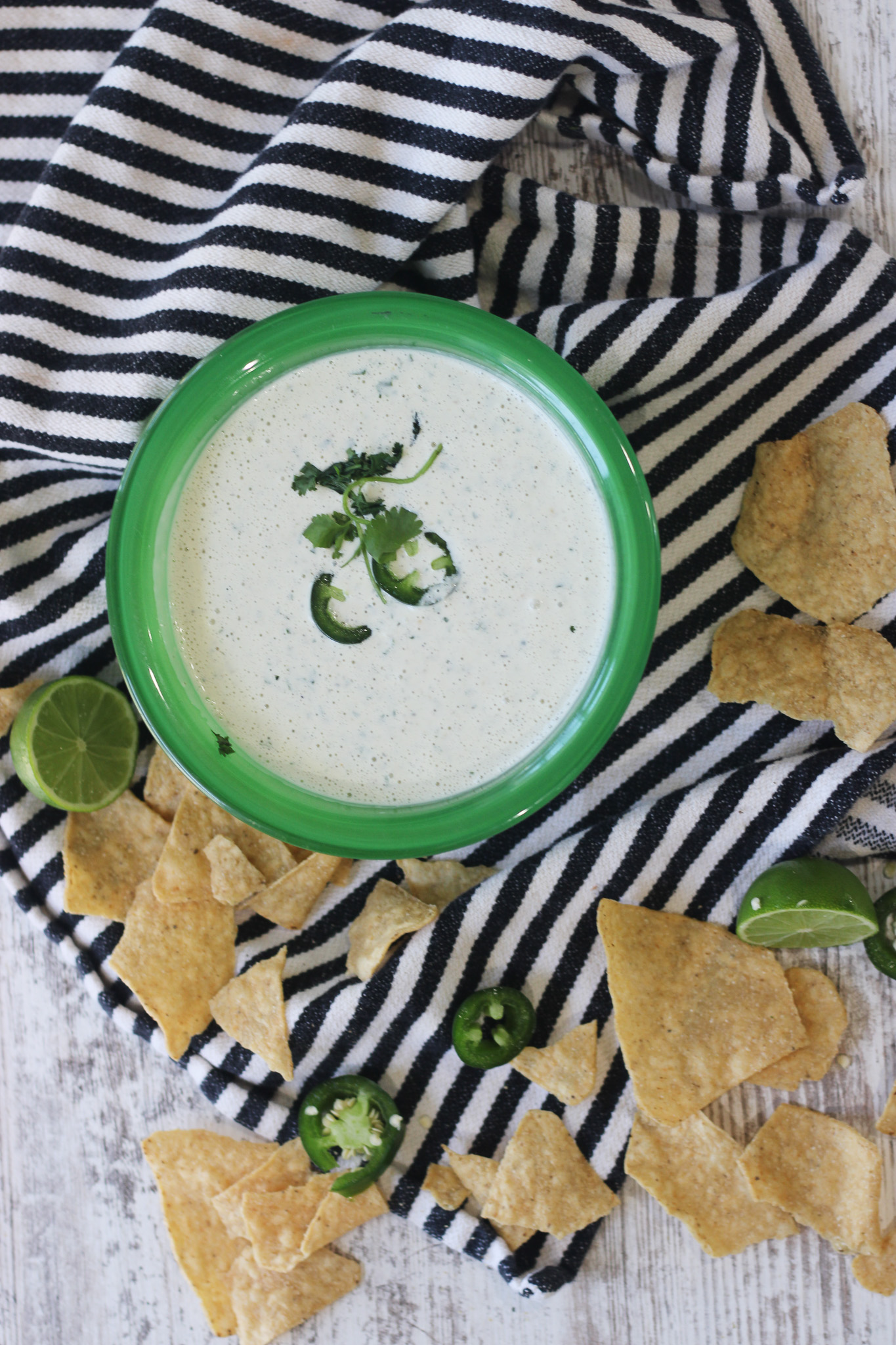 Copycat Chuy's Creamy Jalapeno Dip